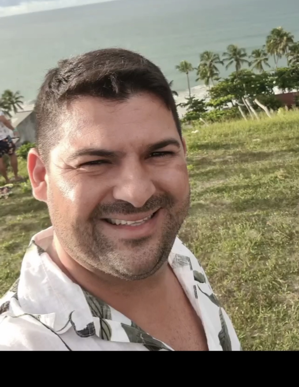 JOVEM EMPRESÁRIO É ENCONTRADO MORTO DENTRO DE SUA RESIDENCIA EM CRATEUS ...